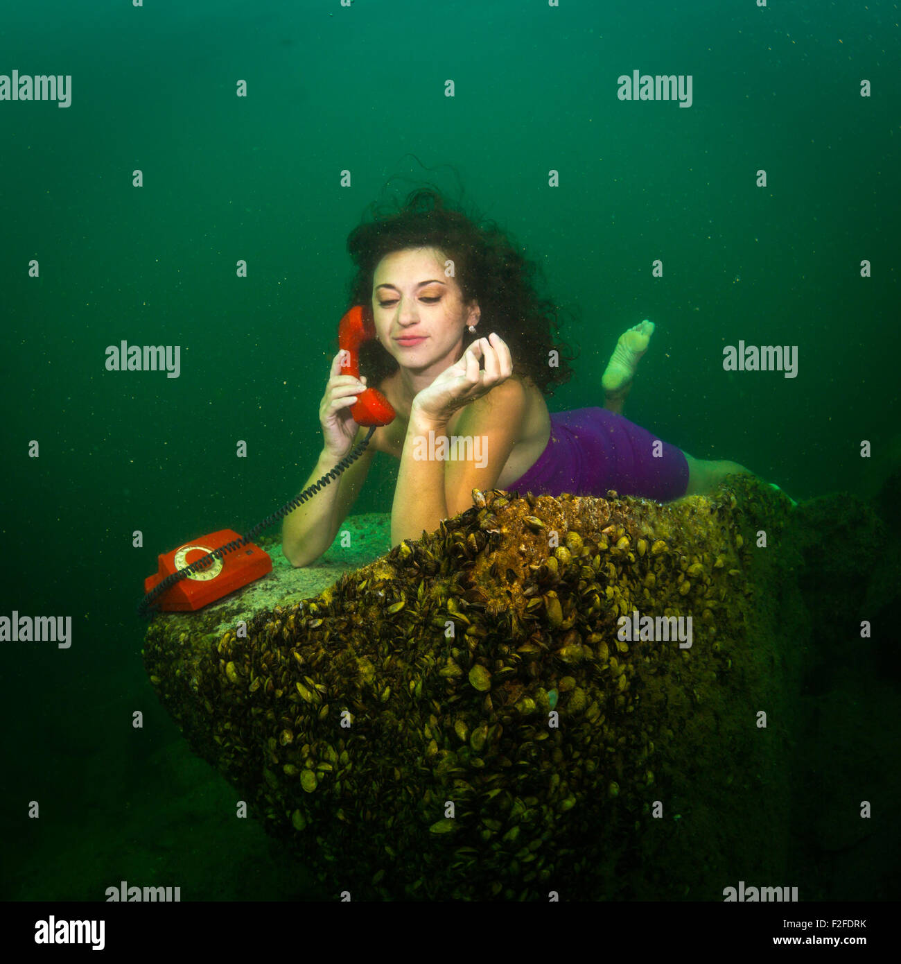 Girl underwater dress hi-res stock photography and images - Alamy