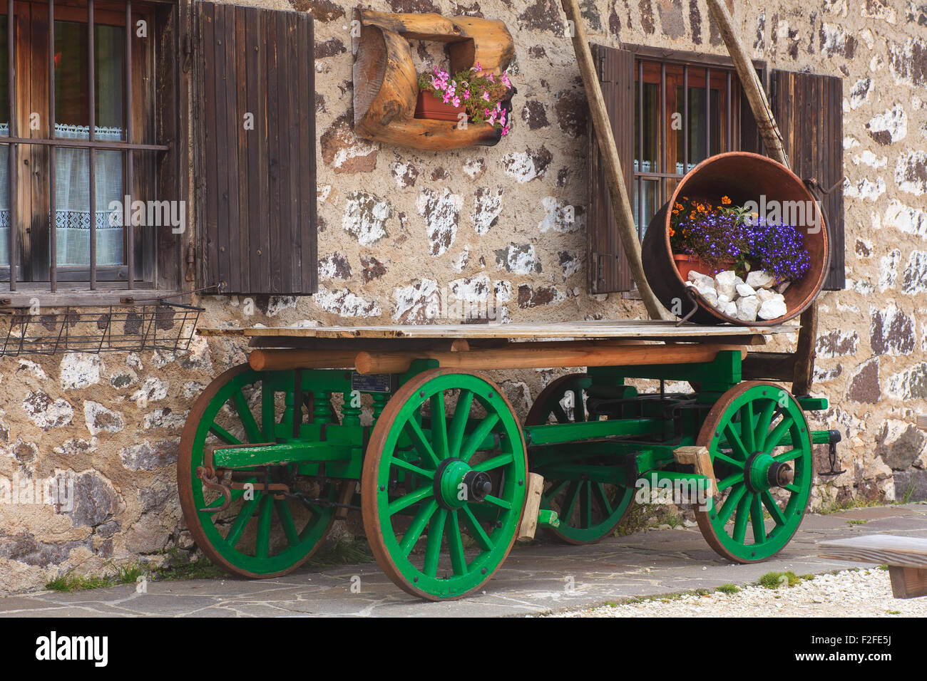 Cart view hi-res stock photography and images - Alamy