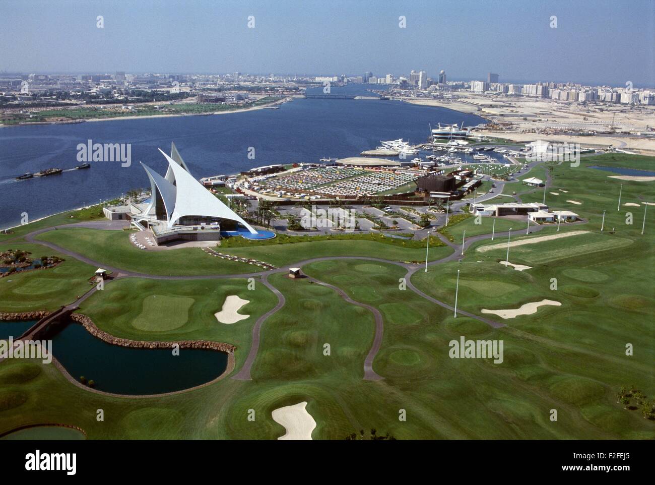 Dubai and Dubai Creek in the 1990s, before the big development boom ...