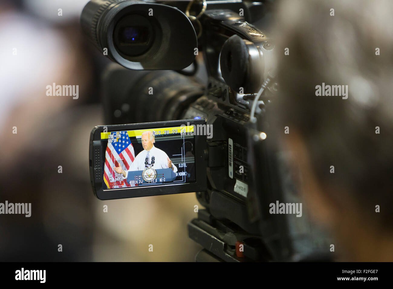 Detroit, Michigan USA. 17th September 2015. A TV camera records the ...