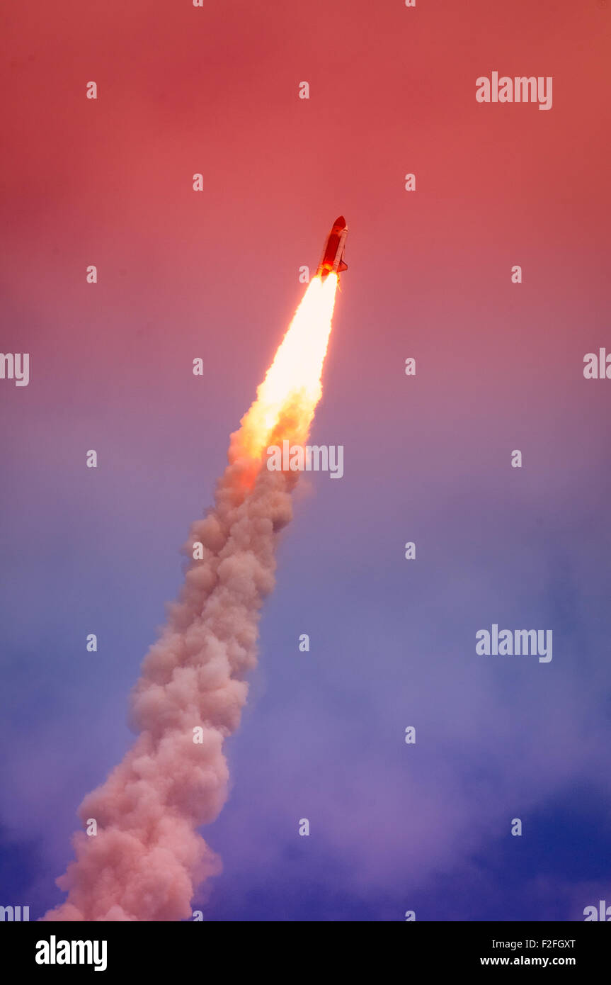 Angle 135 hi-res stock photography and images - Alamy