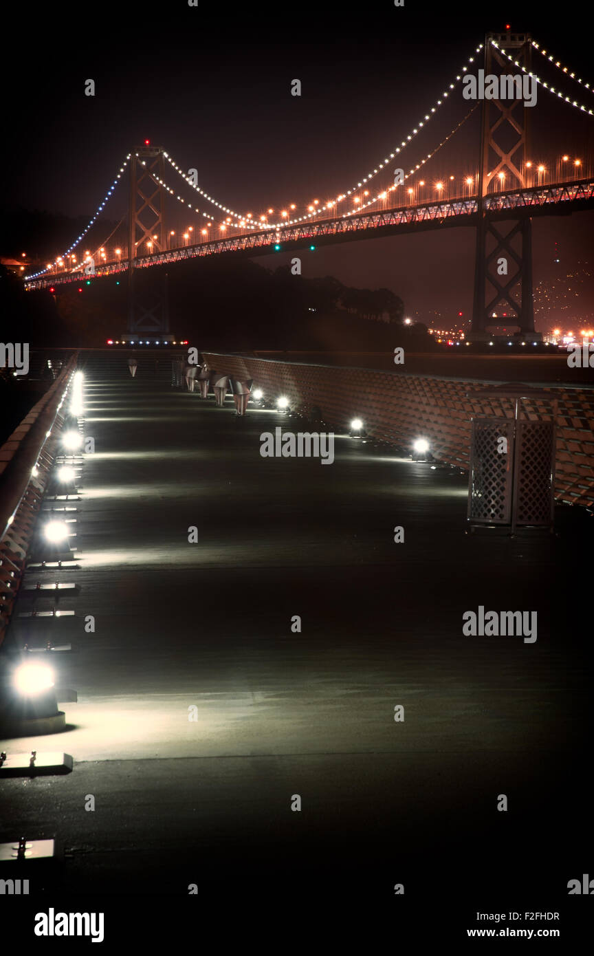 Suspension bridge lit up at night, Bay Bridge, San Francisco Bay, San ...