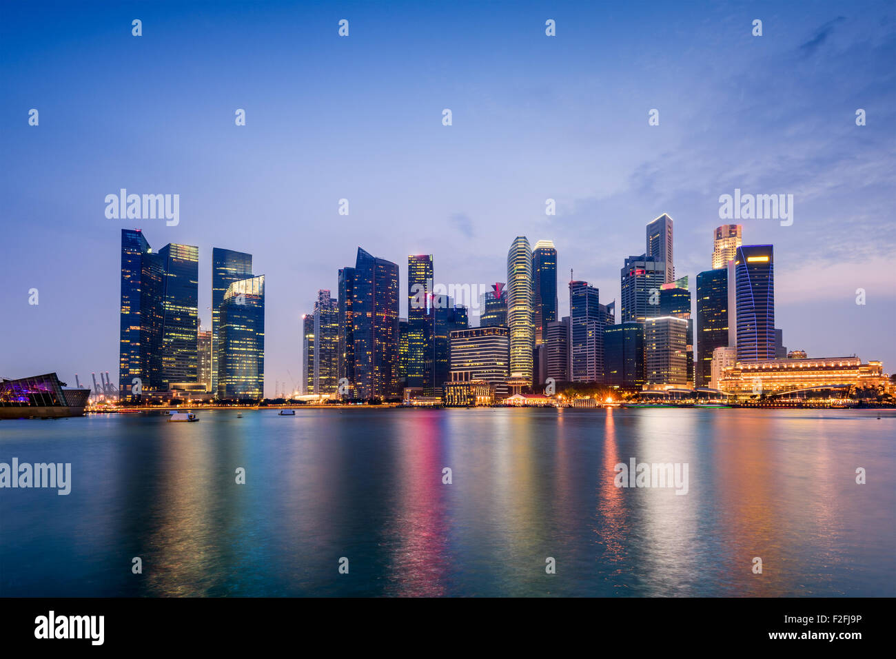 Singapore skyline view marina bay hi-res stock photography and images ...