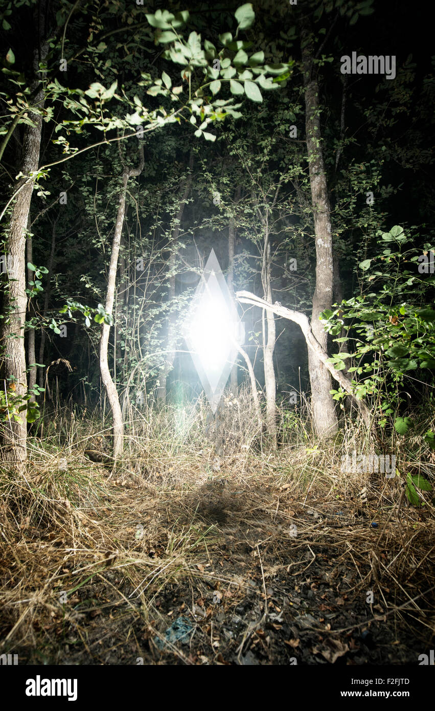 Mysterious Glowing White Diamond Shaped Anomaly Floating Above Grassy ...