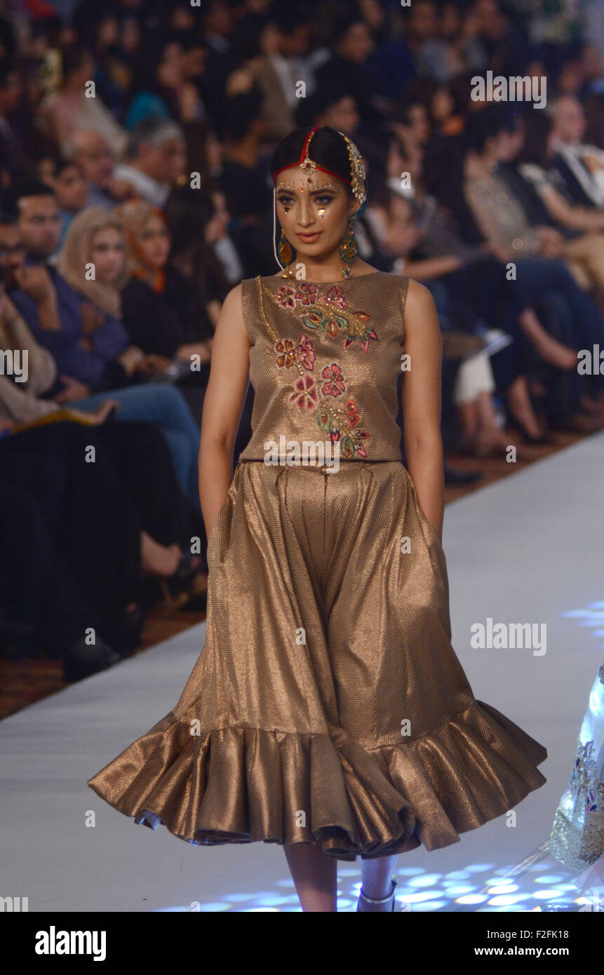Lahore, Pakistan. 17th Sep, 2015. Pakistani models present creations by ...