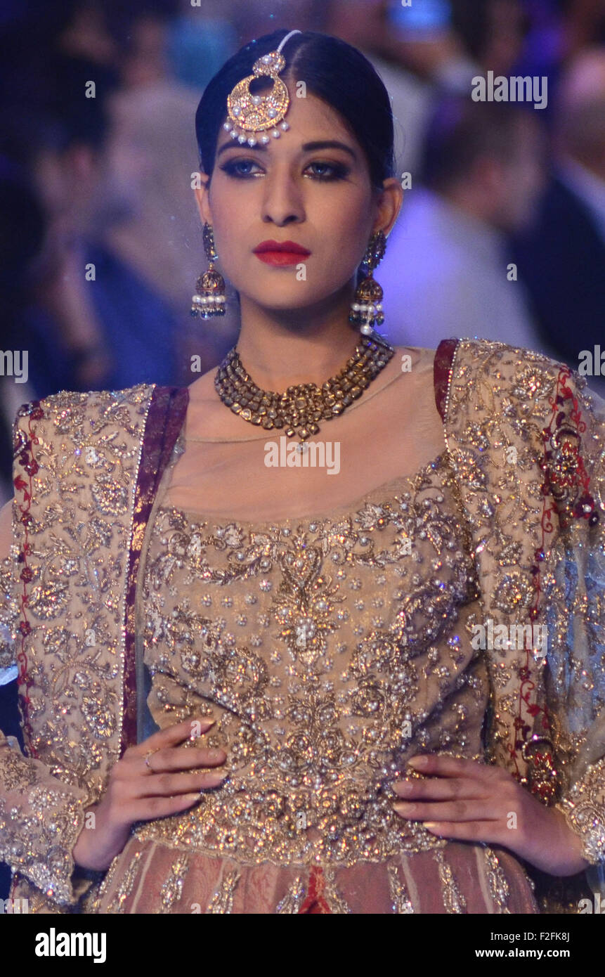 Lahore, Pakistan. 17th Sep, 2015. Pakistani models present creations by ...