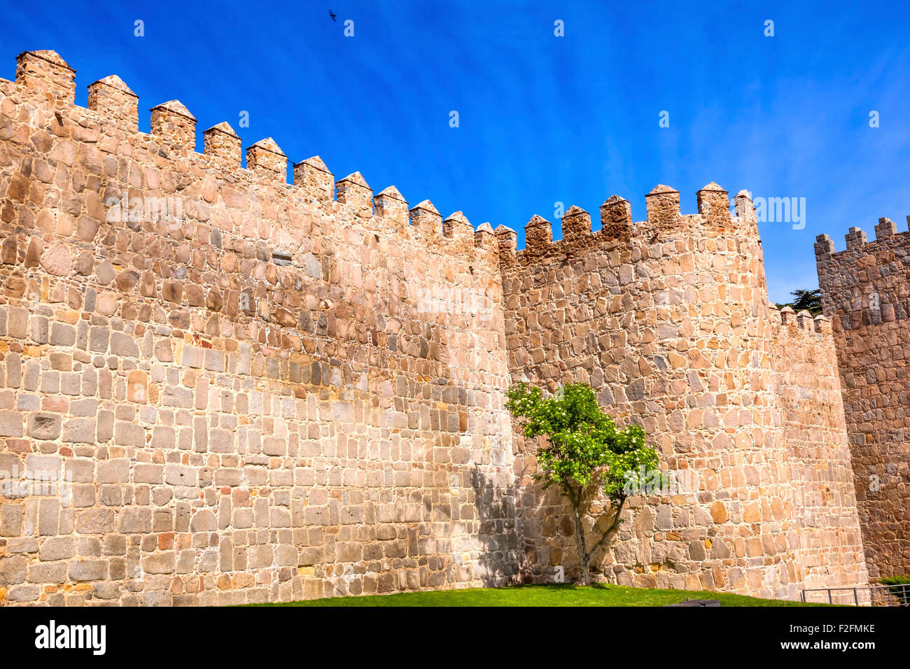 Walls turret hi-res stock photography and images - Alamy