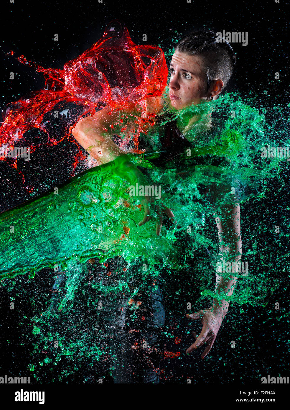 Shaved head female dancer hi-res stock photography and images - Alamy
