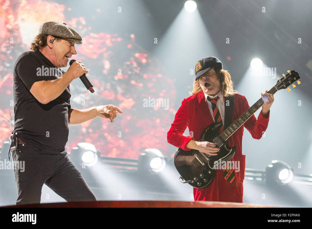 Angus young brian johnson hi-res stock photography and images - Alamy
