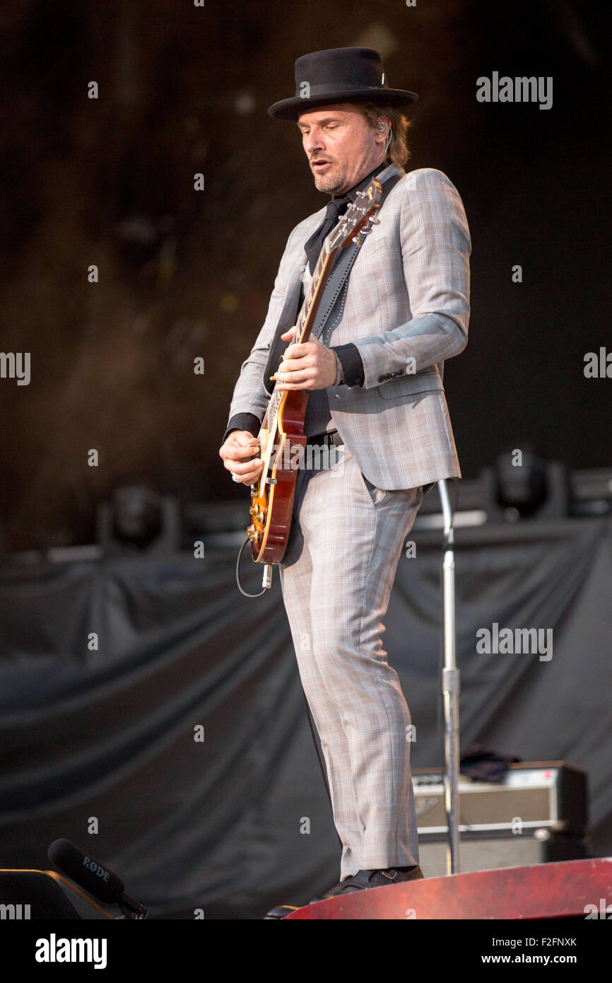 Chicago, Illinois, USA. 15th Sep, 2015. Guitarist NALLE COLT of Vintage ...