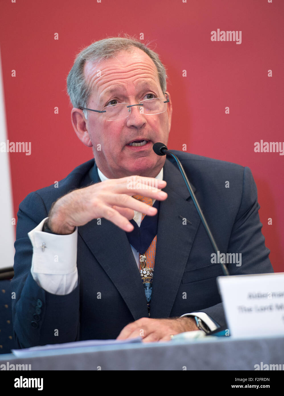 Rt honorable lord mayor hi-res stock photography and images - Alamy