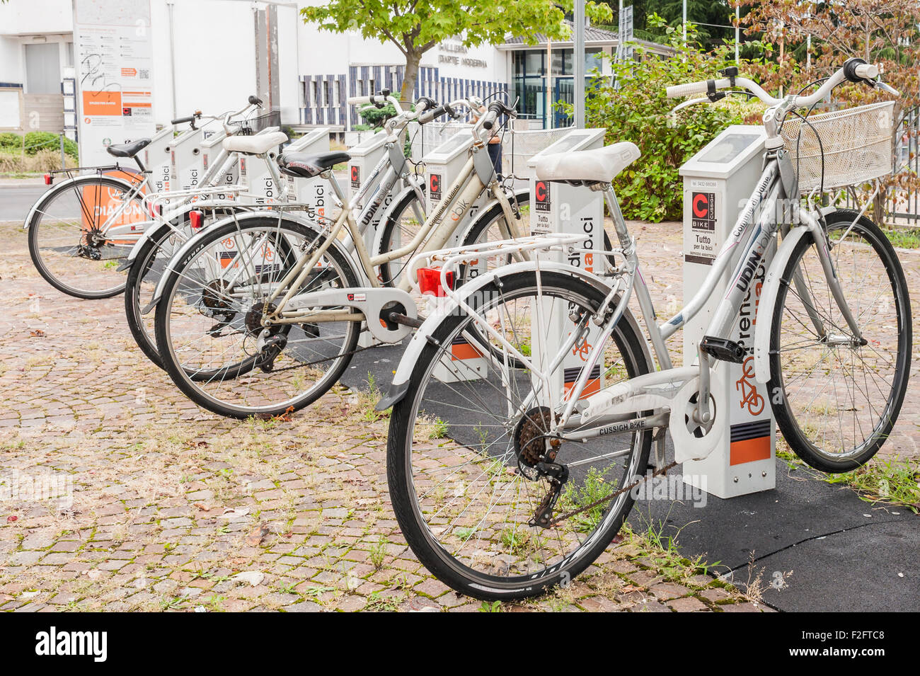 Sharing a bike hi-res stock photography and images - Alamy