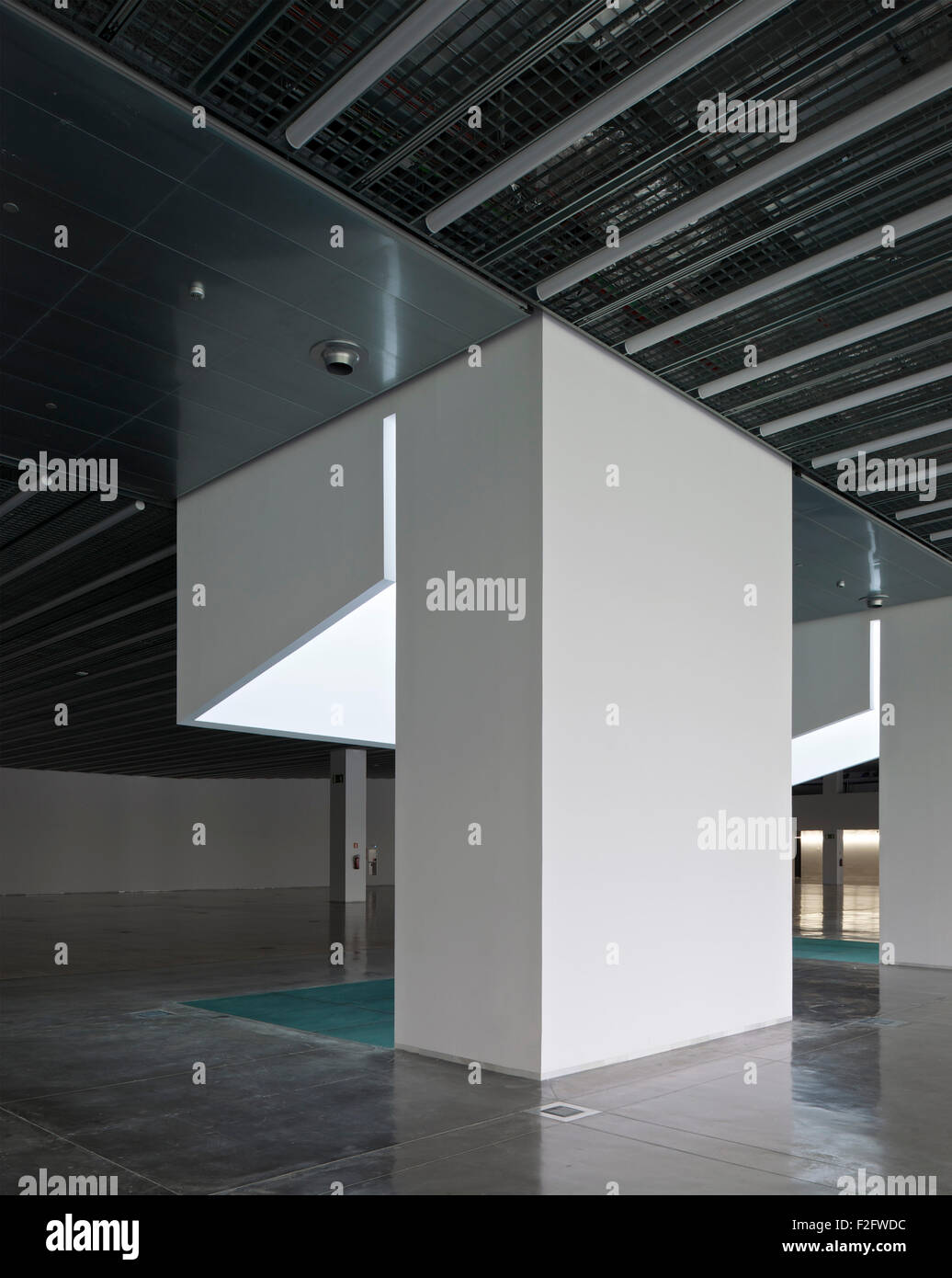 Detail skylight columns in ground hi-res stock photography and images ...