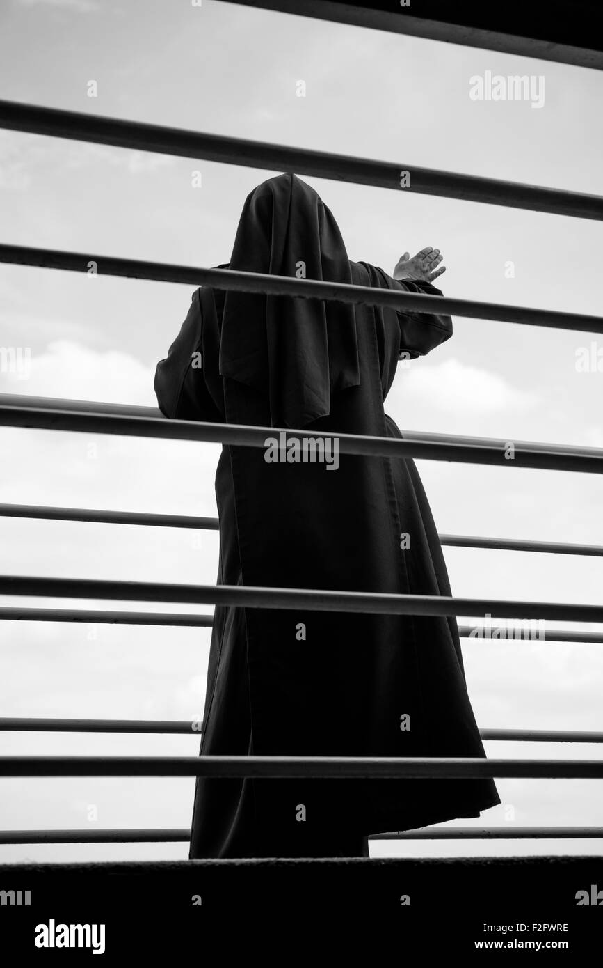 Nun hi-res stock photography and images - Alamy
