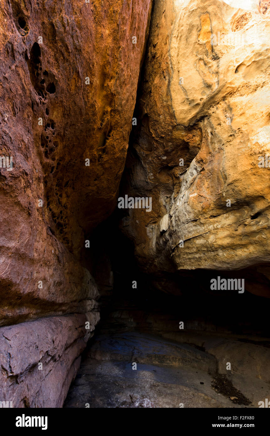 Cave in the Cederberg mountains of South Africa Stock Photo - Alamy