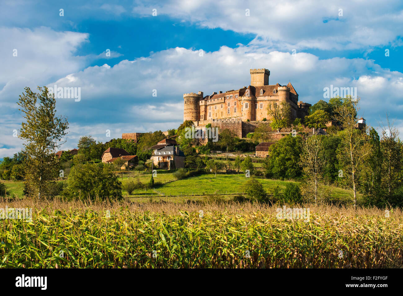 Medieval towns midi pyrenees hi-res stock photography and images - Alamy