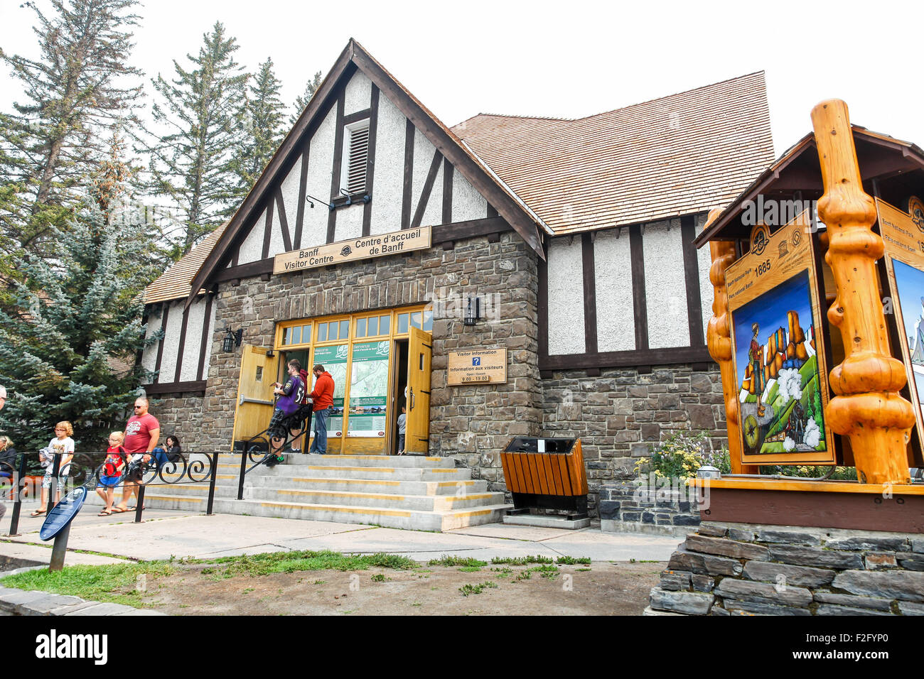 Visitor centre national park hi-res stock photography and images - Alamy