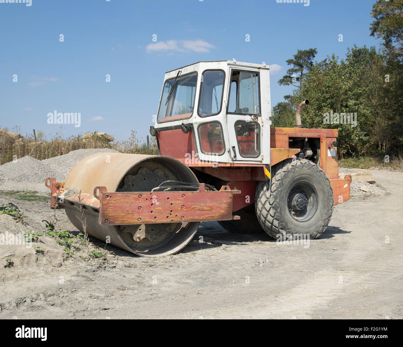 Roller compactor hi-res stock photography and images - Alamy
