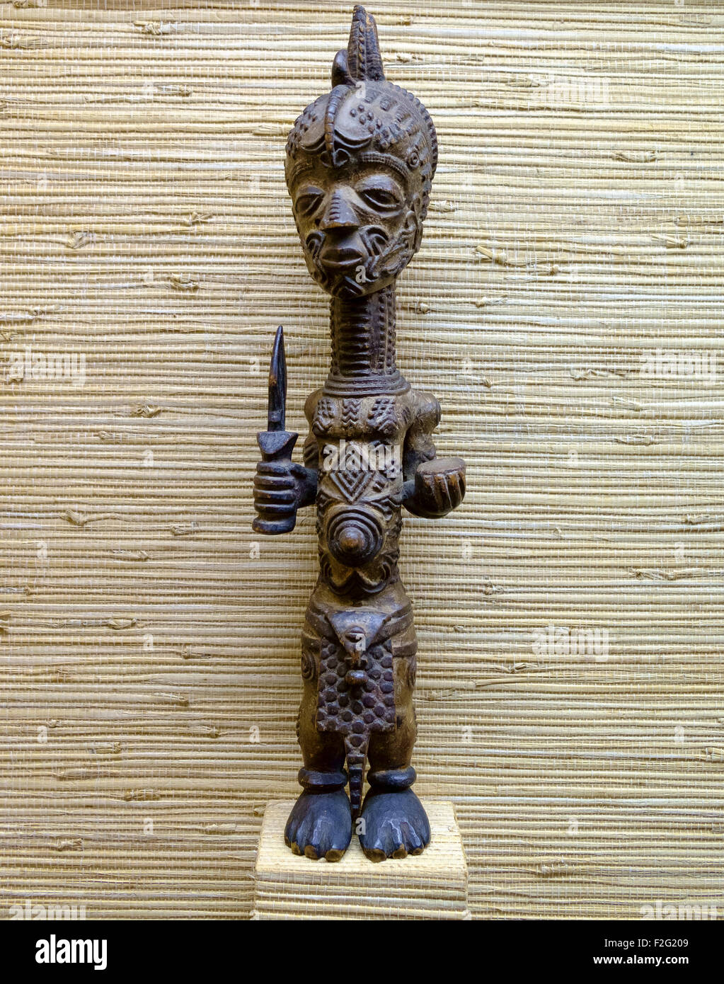 wooden mask statue Stock Photo - Alamy