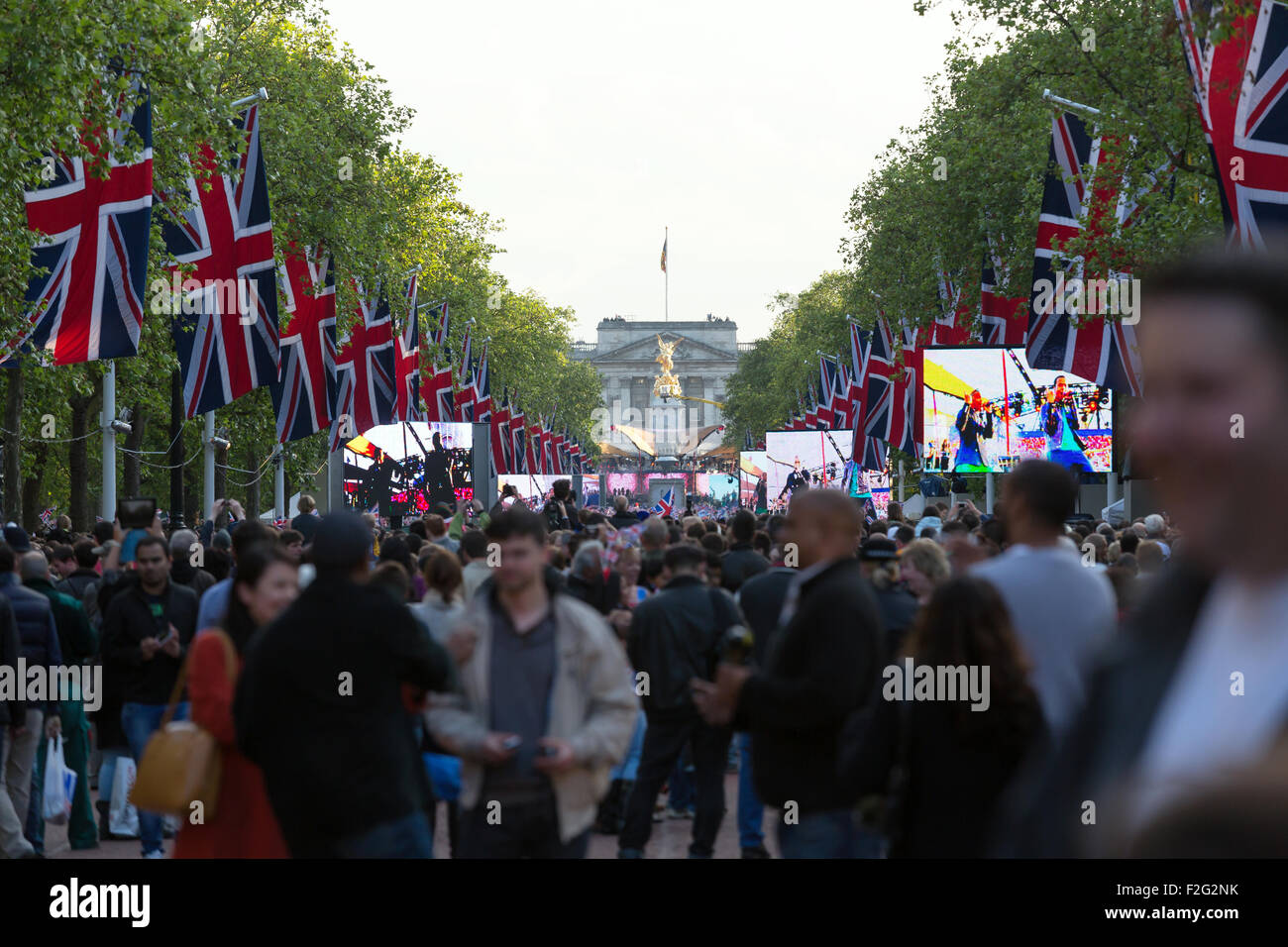 Jubilee mall crowd shot hi-res stock photography and images - Alamy