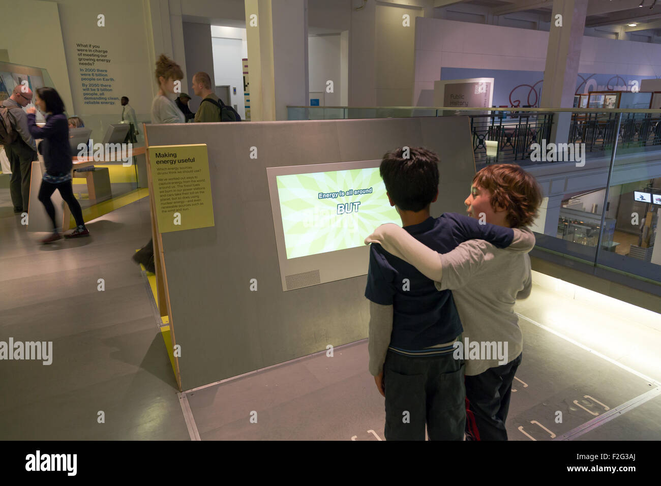 Science museum energy hall hi-res stock photography and images - Alamy