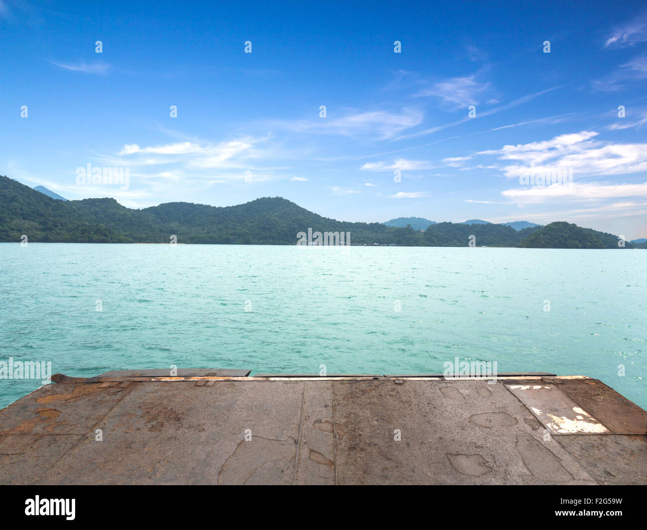 Sea front railing hi-res stock photography and images - Alamy