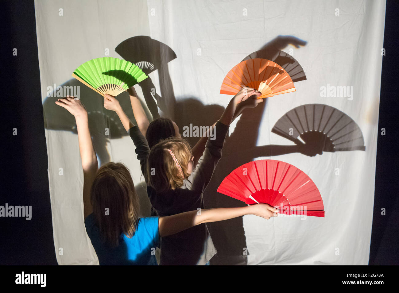 19.12.2014, Berlin, Berlin, Germany - Children in a shadow theater ...