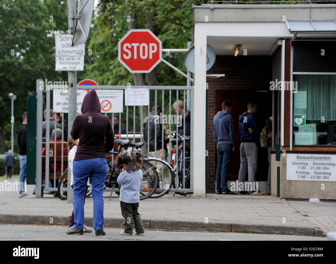 Bramsche, Germany. 17th Sep, 2015. Refugees are seen at the State ...