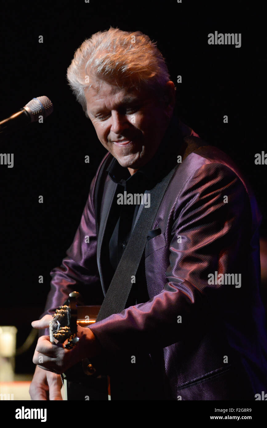 Peter cetera chicago hi-res stock photography and images - Alamy