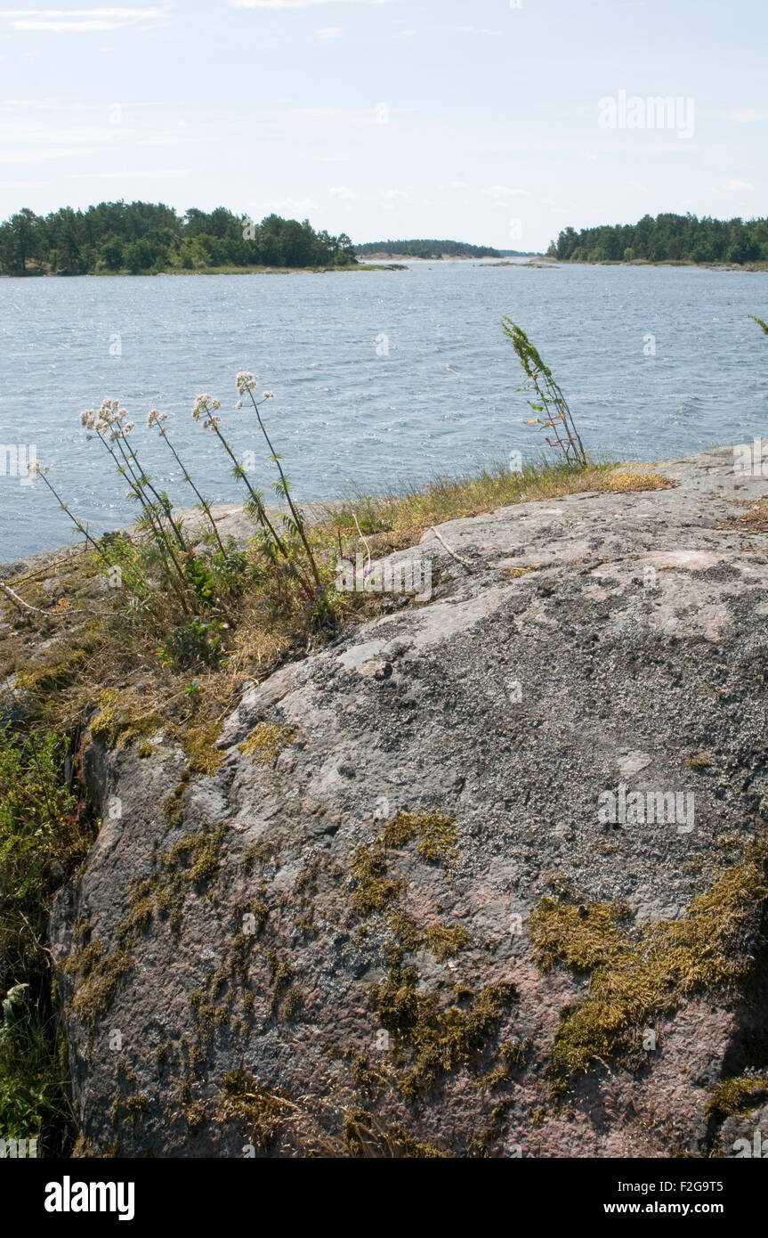 granite rock rocks sweden swedish east eastern coast line coastline ...