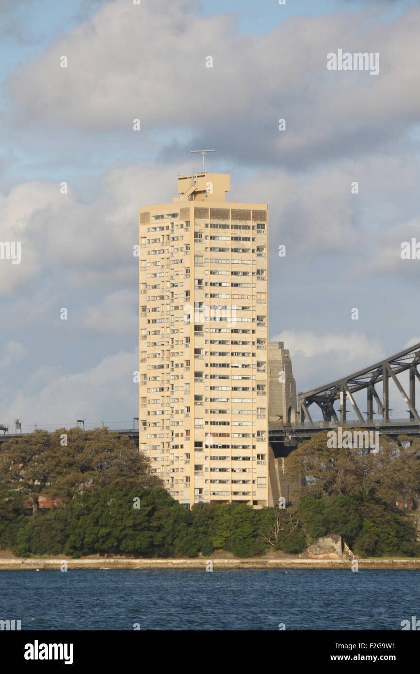 Blues Point Tower apartment block in McMahons Point, Sydney, Australia ...