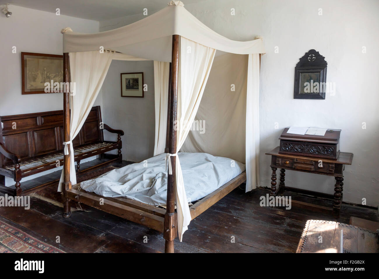 Swarthmoor Hall near Ulverston Cumbria interior George Fox's Bedroom ...