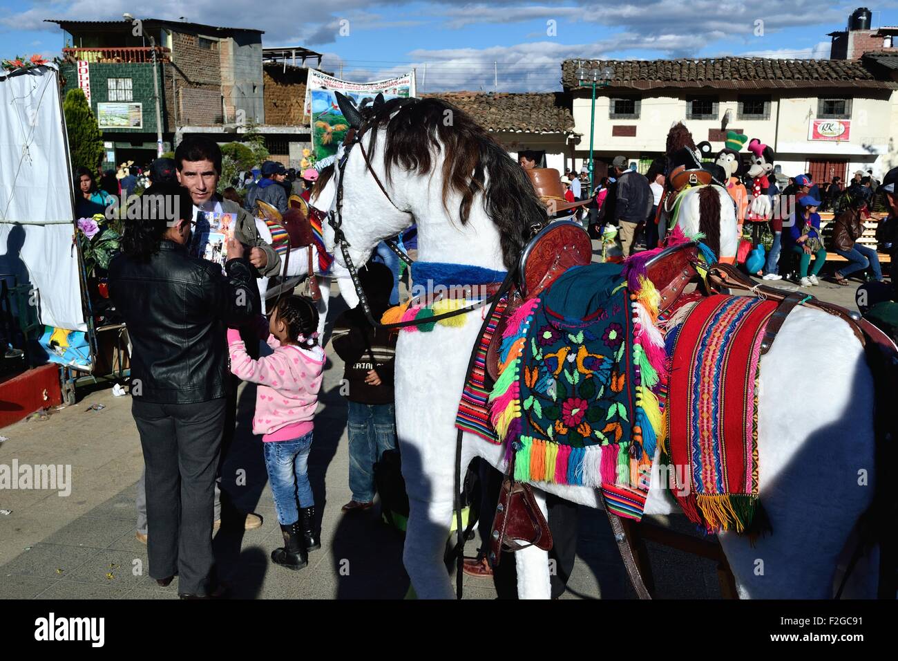 Horses for picture portraits - plaza de Armas - Señor Cautivo de ...