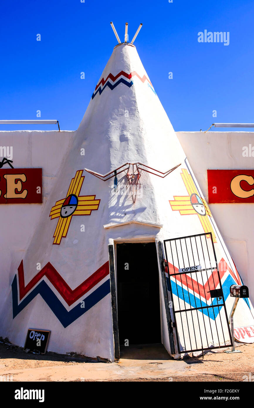 The Tee Pee Curios store in Tucumcari NM Stock Photo - Alamy