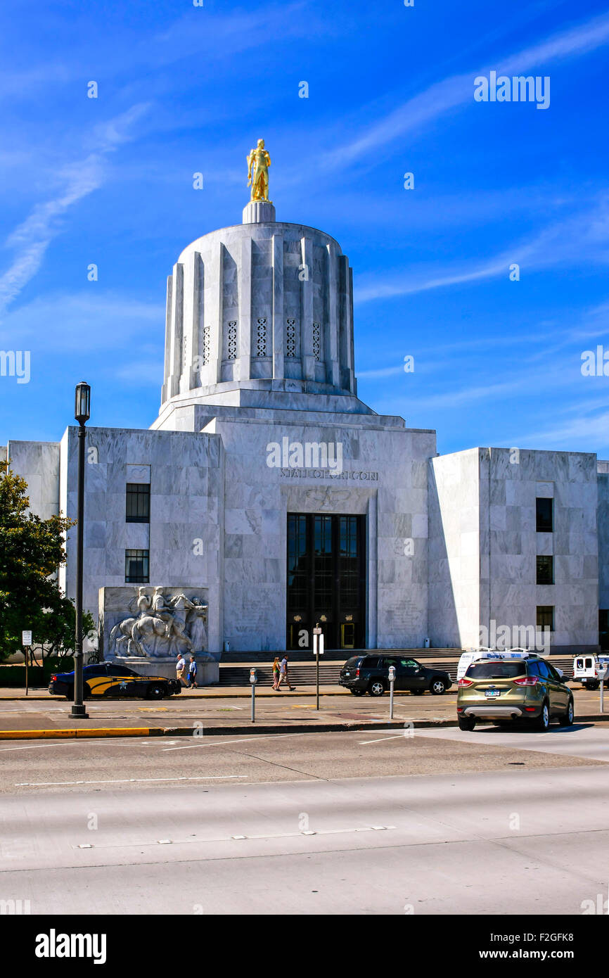 View of the Oregon State Capitol building in Salem. Built in 1936 and ...