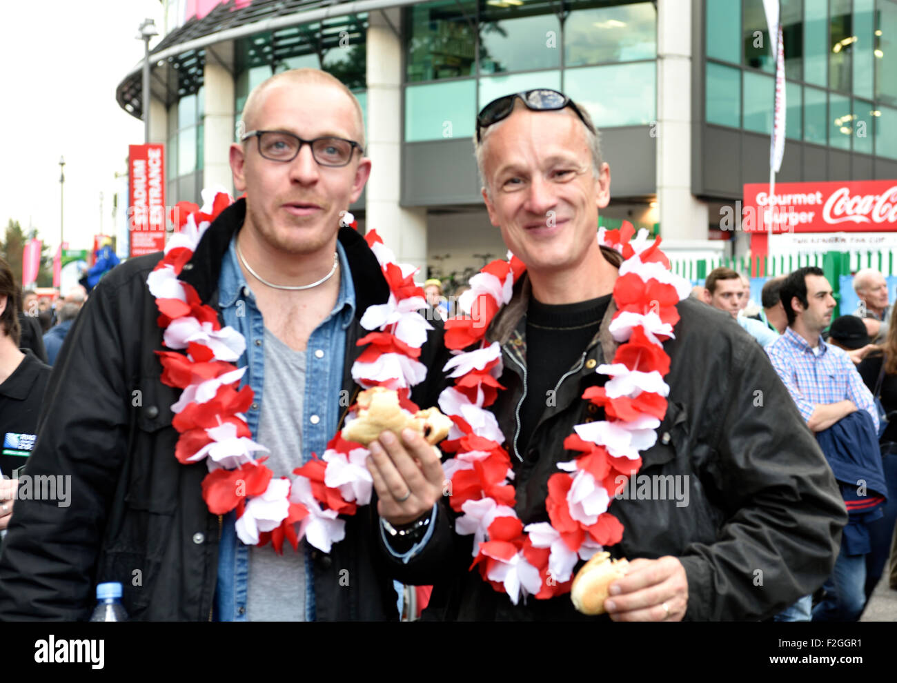 England supporters arriving for the kick off of the Rugby World Cup ...