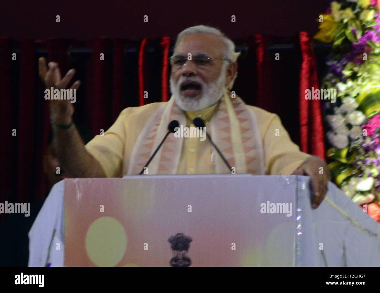 Narendra modi addressing hi-res stock photography and images - Alamy