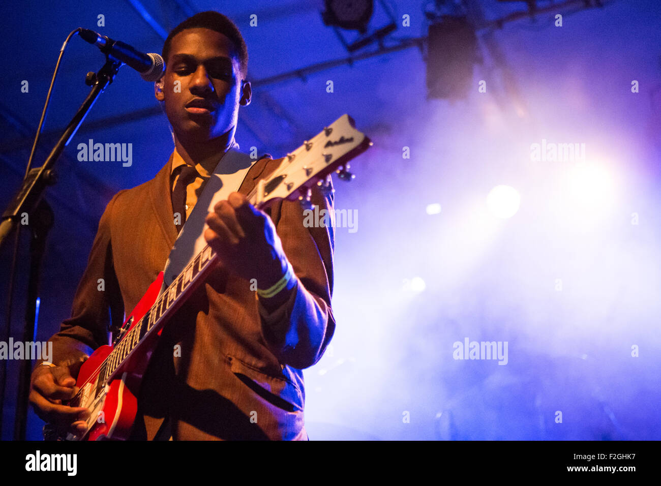 Leon bridges hi-res stock photography and images - Alamy