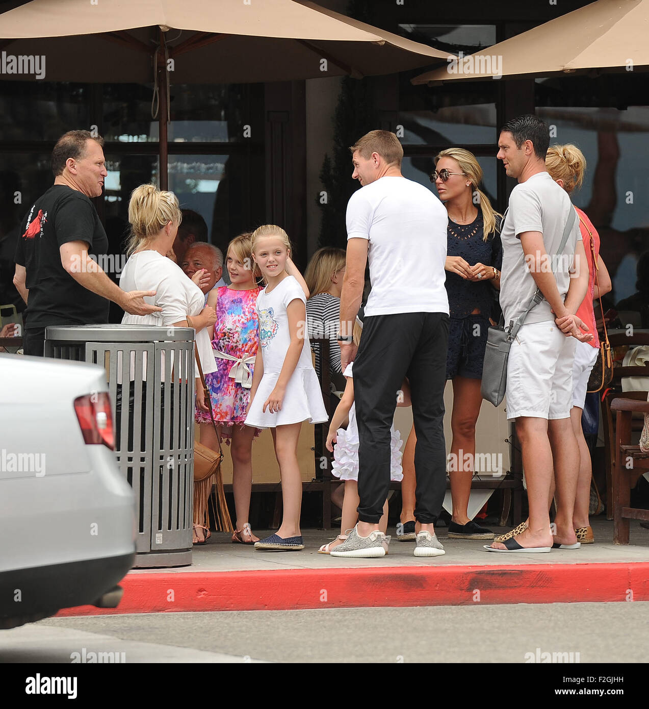 Steven Gerrard and Alex Curran go for lunch with their families ...