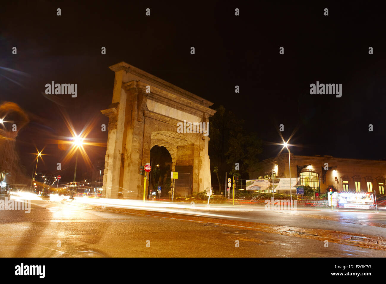 Italy porta romana gate hi-res stock photography and images - Alamy
