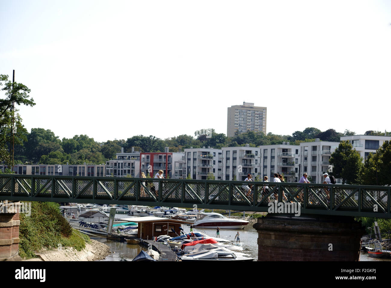 Hugo crowd hi-res stock photography and images - Alamy