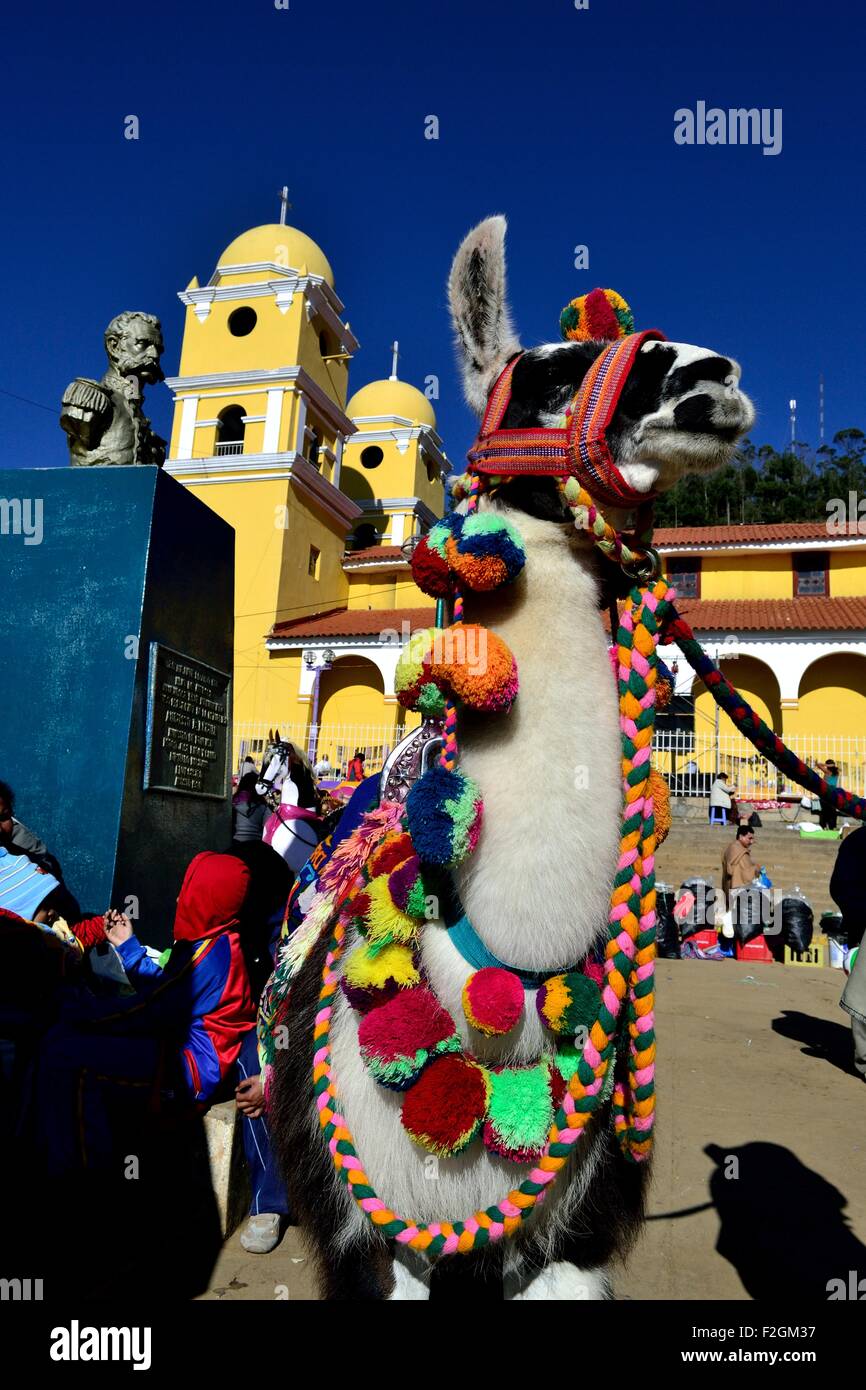 Yama for picture portraits - Plaza de Armas - Señor Cautivo de Ayabaca ...