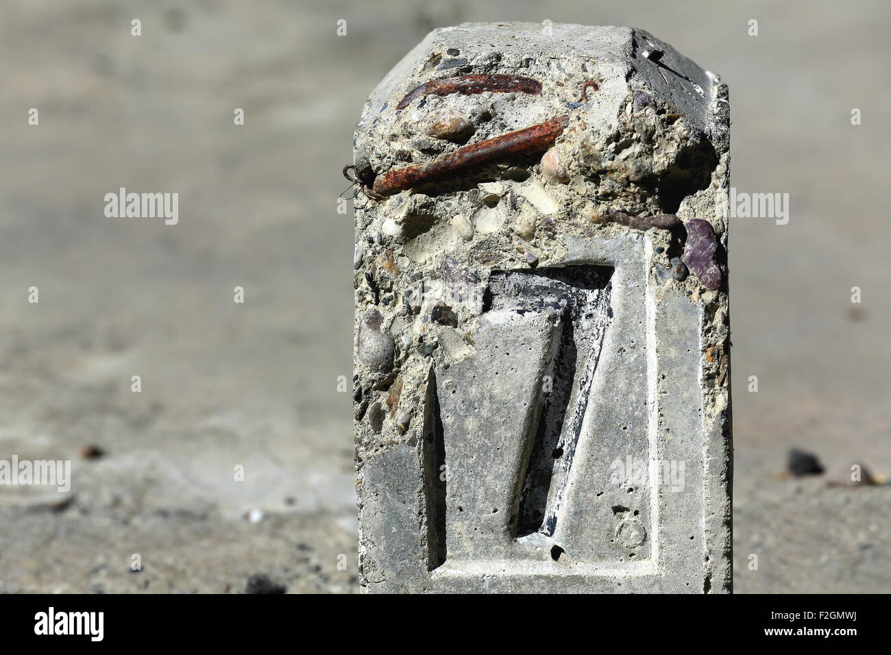 Reinforced concrete milestone nr.7-the 3860 ms.high Gepelwater Mill ...