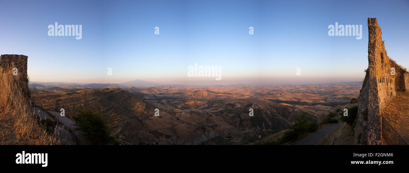 Assoro castle hi-res stock photography and images - Alamy