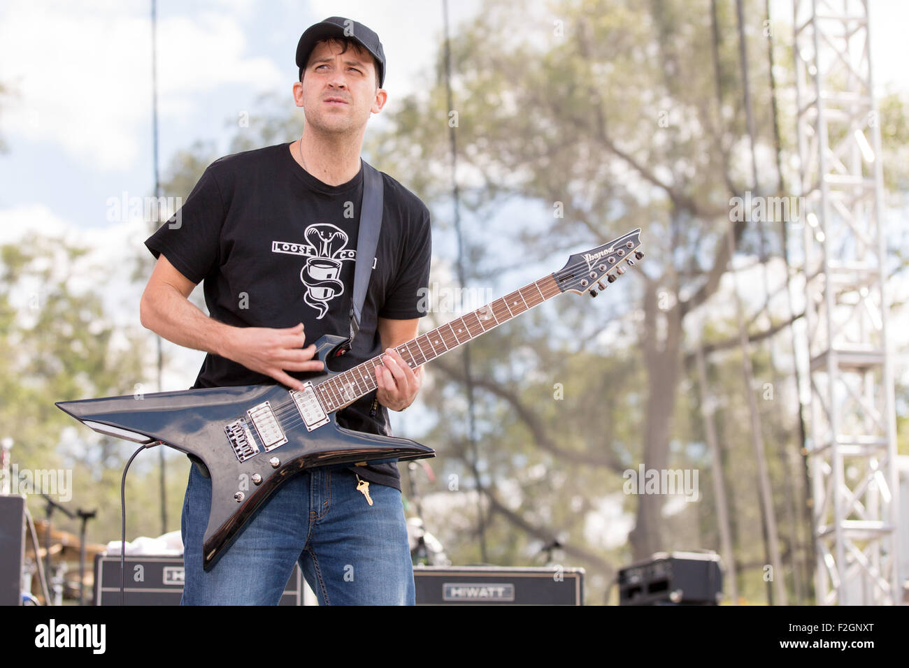 Chicago, Illinois, USA. 13th Sep, 2015. Guitarist TIM LASH of Hum ...
