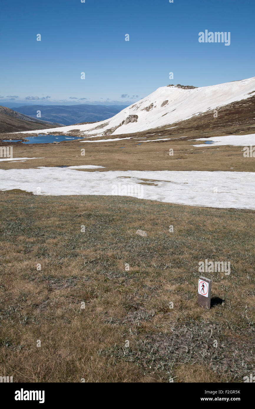 Walkers signage hi-res stock photography and images - Alamy