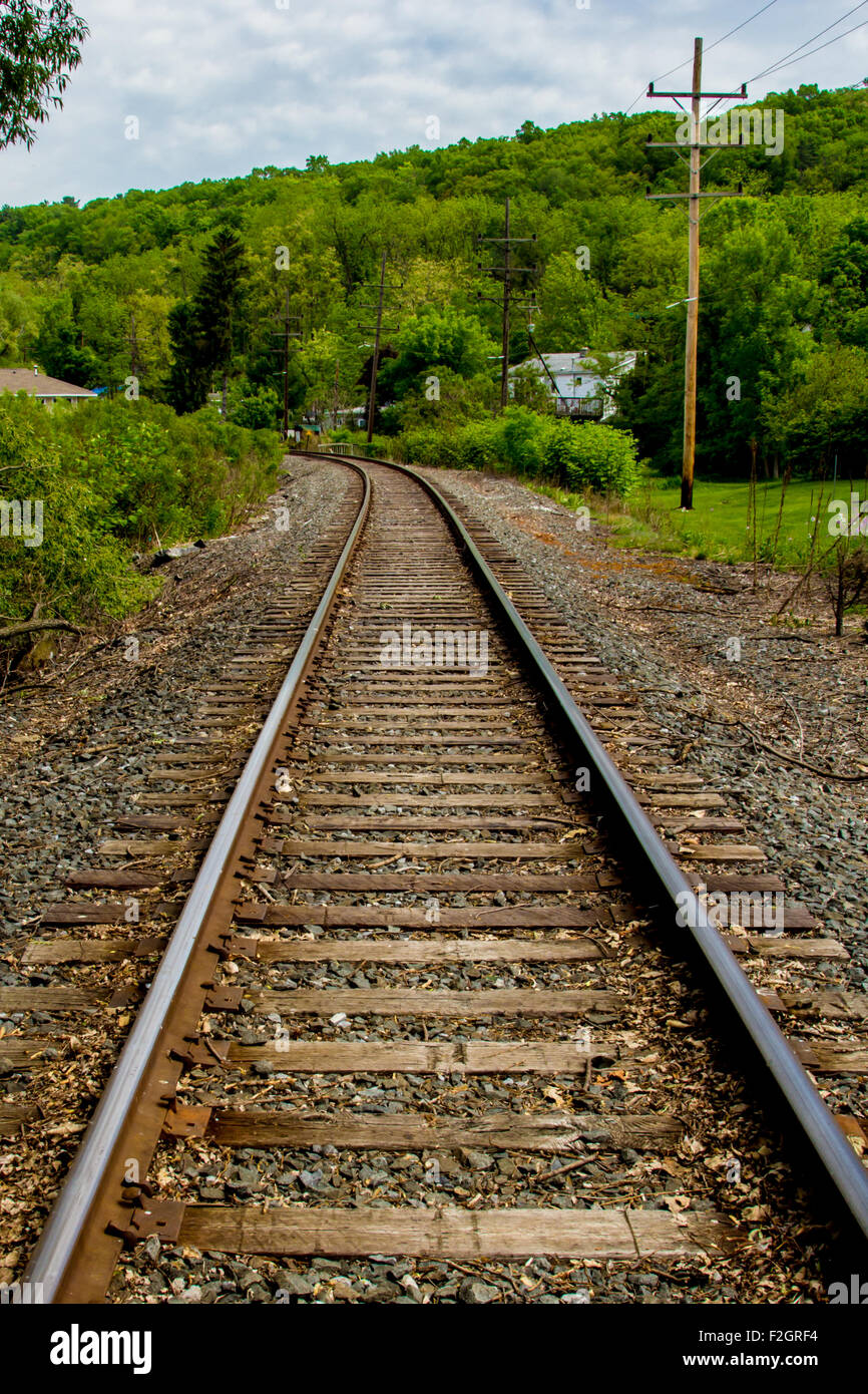 Bending rails around tree hi-res stock photography and images - Alamy