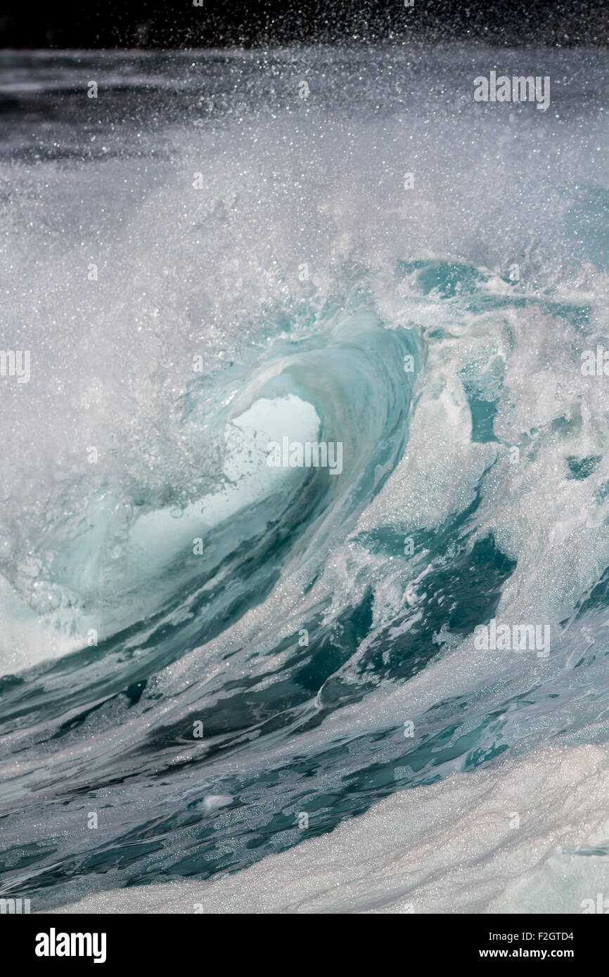 Big Ocean wave on the north shore of Oahu Hawaii Stock Photo - Alamy