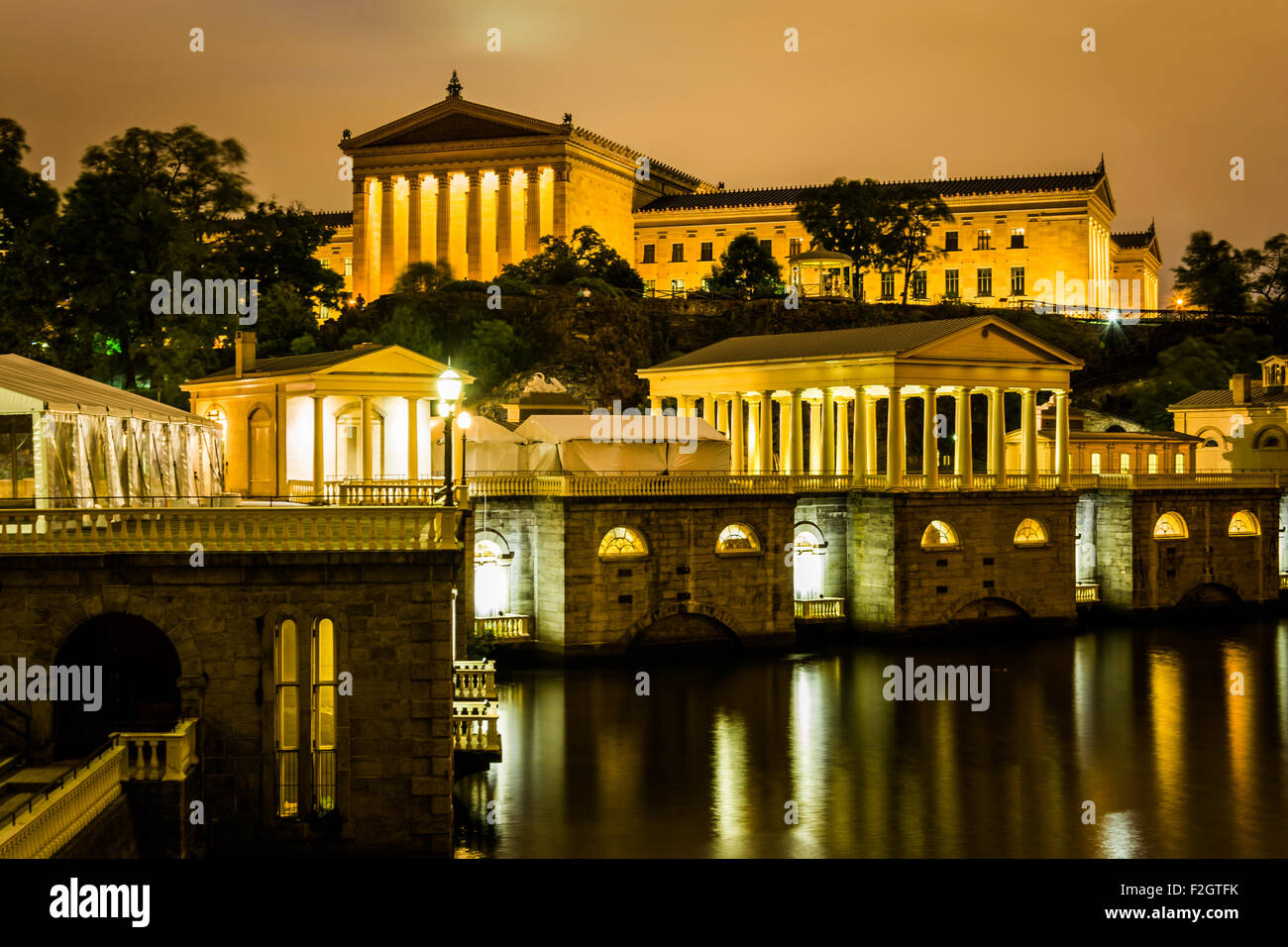 The Fairmount Water Works and Art Museum at night, in Philadelphia ...