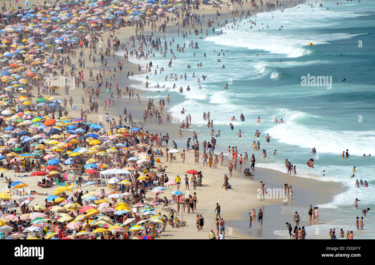Rio de Janeiro, Brazil. 12th Oct, 2015. A view of the famous bustling ...